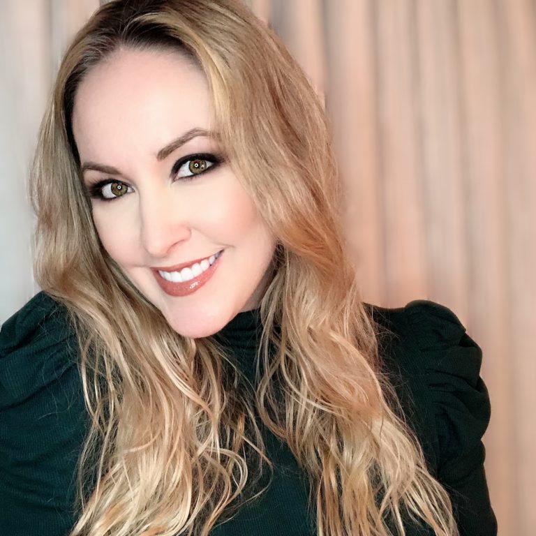 Official Website - Aimee Brooks